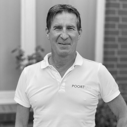 Poort-Bau: Geschichte, Team und Karriere