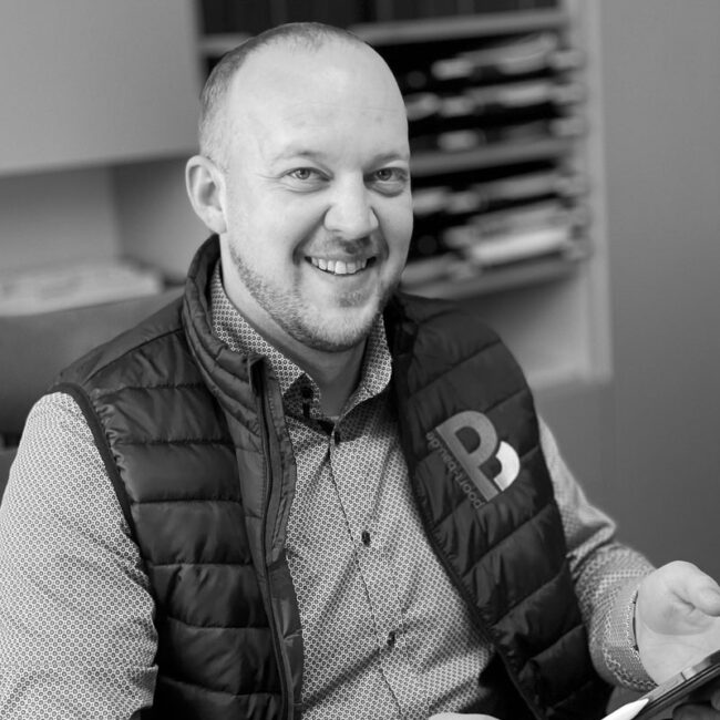 Poort-Bau: Geschichte, Team und Karriere