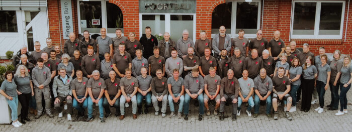 Poort-Bau: Geschichte, Team und Karriere